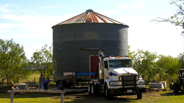 It Looks Like An Ordinary Silo, But It’s Hiding A Super Cool Secret Inside