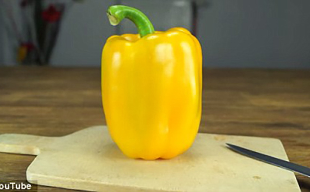 How To Cut And Core A Capsicum Without Getting Seeds Everywhere