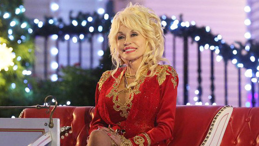 Dolly Parton releases playful country Christmas cover of 'I Saw Mommy ...