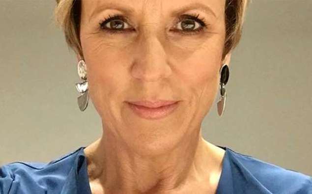 Hilary Barry shares powerful breast cancer awareness message with ...