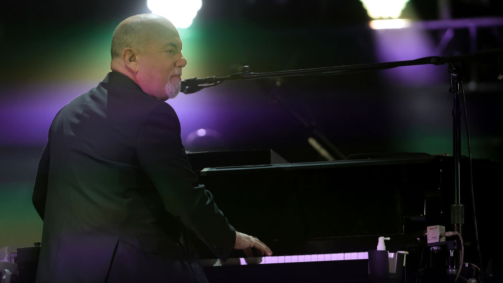 Billy Joel pays tribute to Gary Brooker with emotional cover of 'A ...